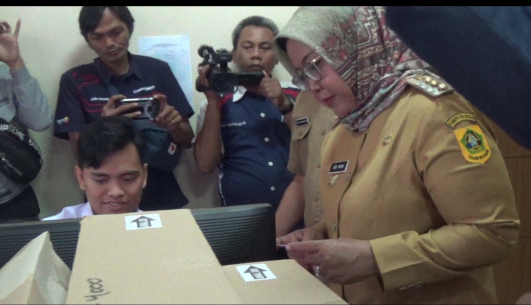 500 Ribu Warga Kabupaten Bogor Belum Punya KTP-El, Berita Informatif ...